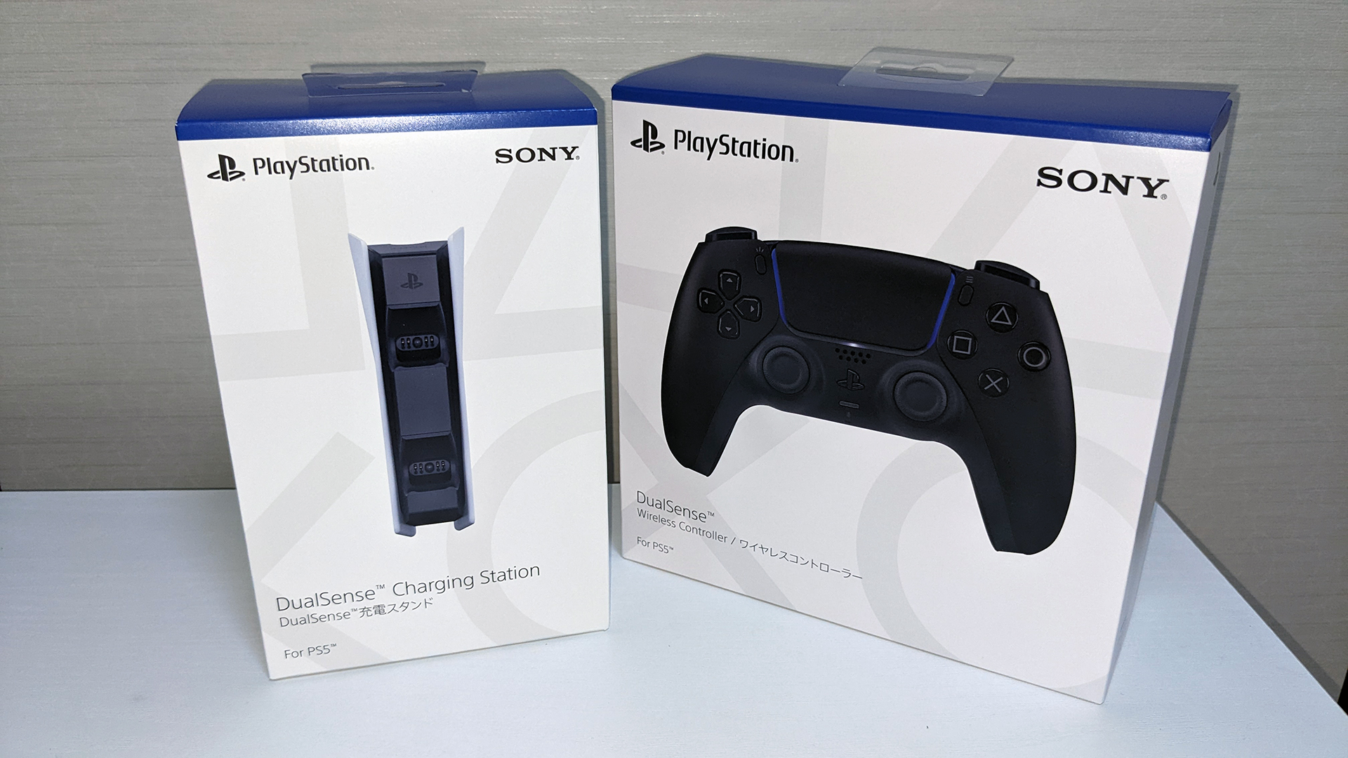 DualSenseがおかしくなったので追加で購入。ついでに純正充電スタンドも。 | Secura Vita